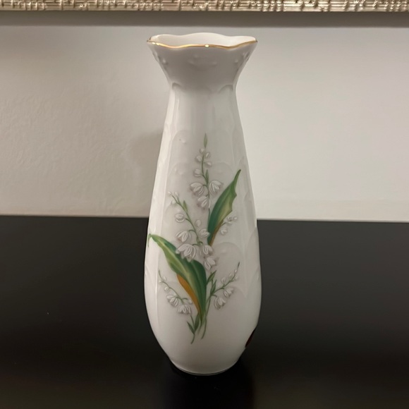 Lefton | Accents | Vintage Lefton Vase | Poshmark